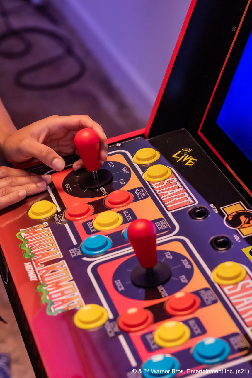 NBA JAM™: SHAQ EDITION Arcade Machine – 1Up Central